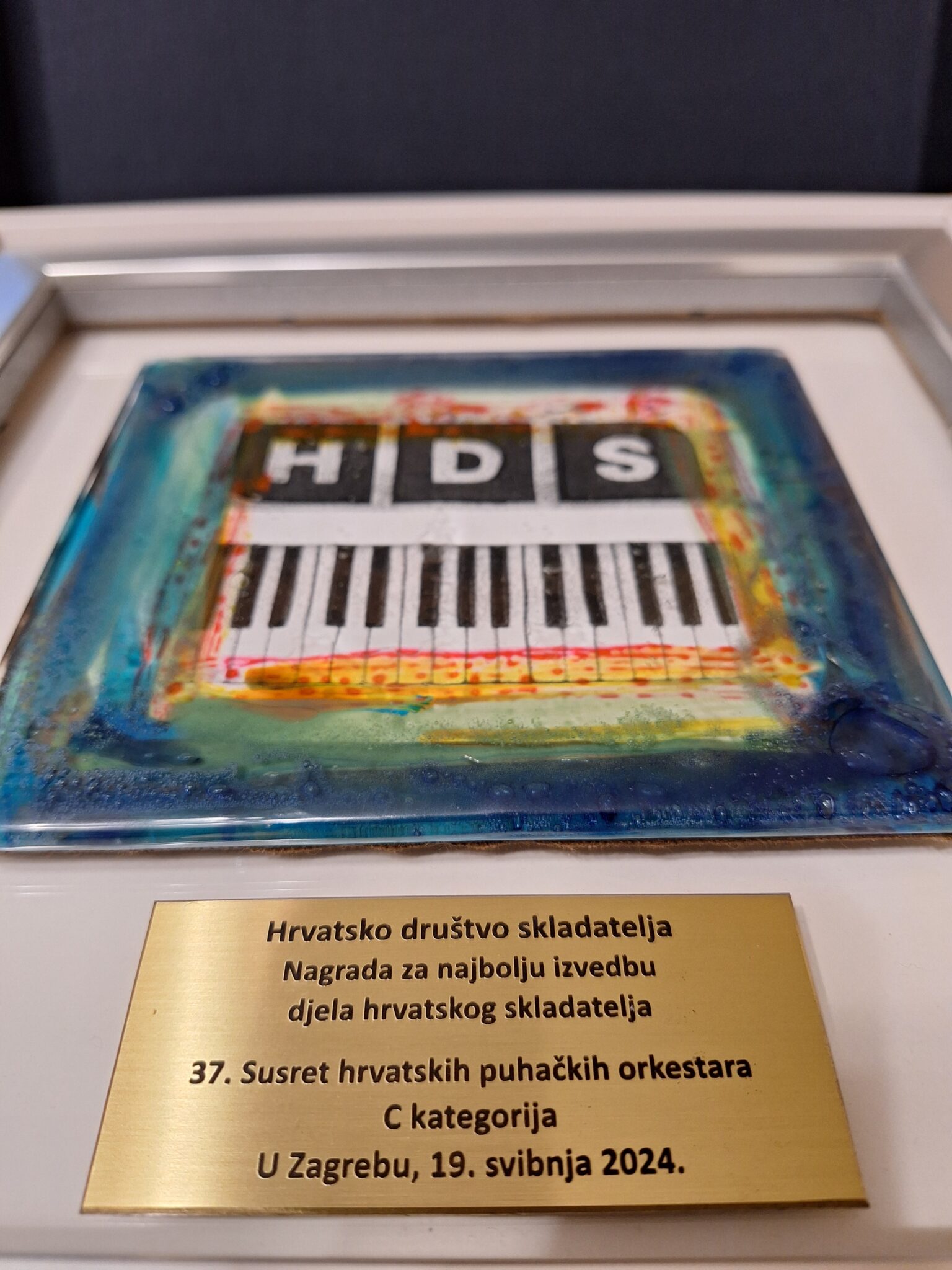 Đurđevačkom orkestru 1. nagrada i zlatna plaketa s pohvalom te nagrada ...